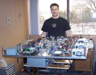 6 PC Render Farm In One Clear Case | Hackaday