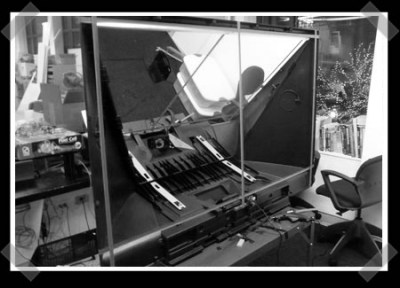 Rear Projection TV Multitouch | Hackaday