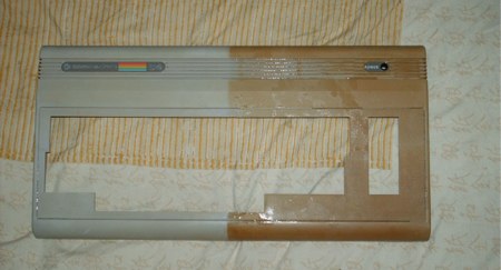 Restoring Yellowed Computer Plastics | Hackaday