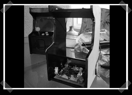 Mini Arcade Cabinets | Hackaday
