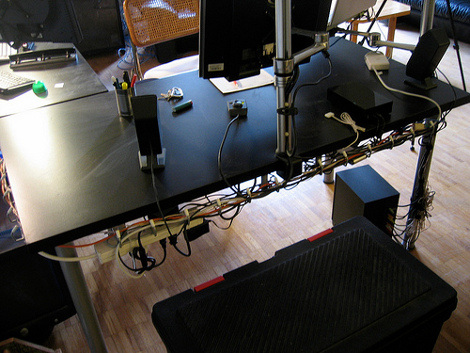Custom Cable Management | Hackaday