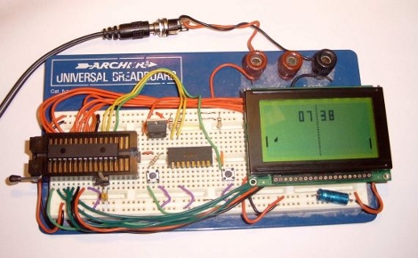 PIC Pong Clock | Hackaday