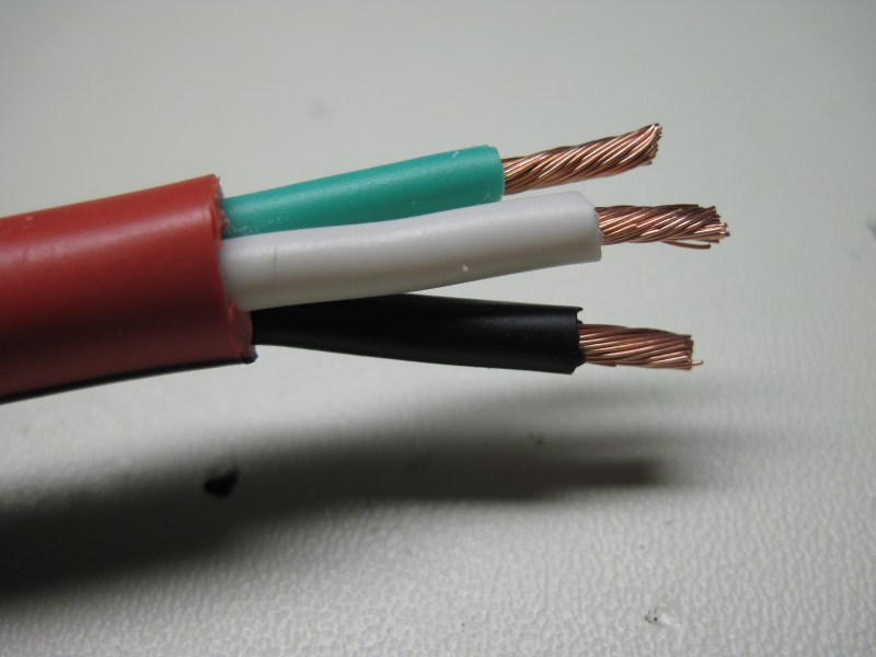 How-to: Make A Mains Crossover Cable | Hackaday