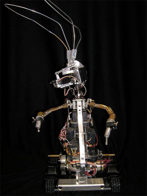 The Trans-atlantic Battery Bunny Divide | Hackaday