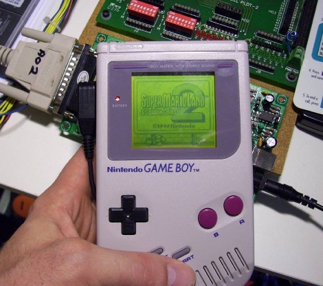 PLCC Replaces Game Boy Cartridge ROM | Hackaday