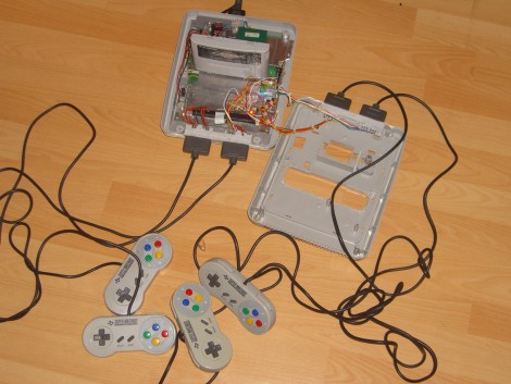 4-player SNES And More | Hackaday