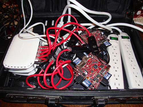 BeagleBoard Cluster | Hackaday