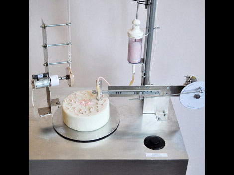 Computer Aided Cake Decoration | Hackaday