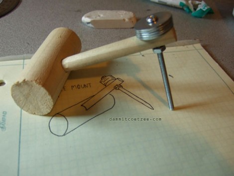 DIY Clamp Helps With Surface Mount Soldering | Hackaday