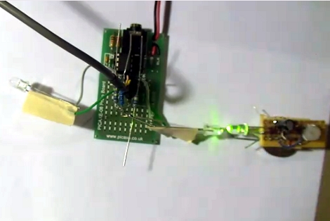 PICAXE Using LEDs To Communicate | Hackaday