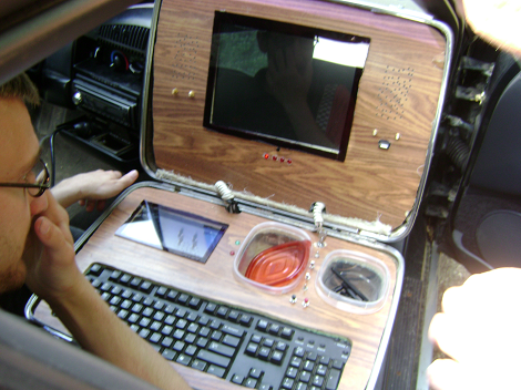 A Suitcase For All Your Wardriving Needs | Hackaday