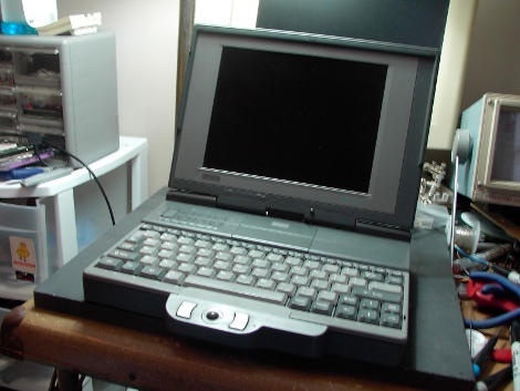 Installing Linux On A 386 Laptop | Hackaday