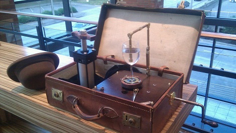 Hydrocrystallophone Probably Won’t Make You Insane | Hackaday