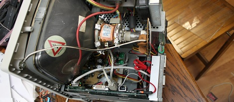 Rebuilding A Mac SE As A Server Again | Hackaday