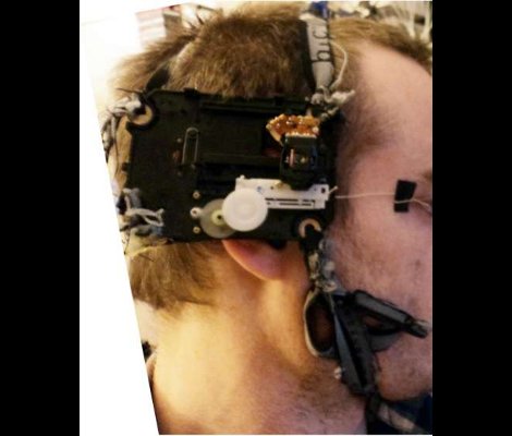 Automated Squinting Instead Of Glasses, Contacts, Or Lasik | Hackaday