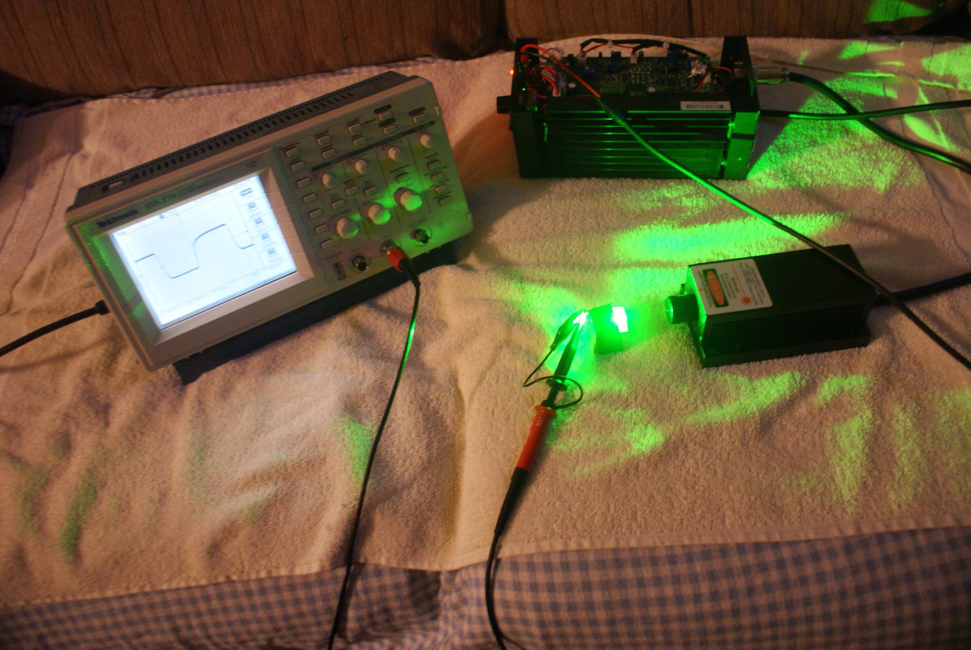 The Gauntlet: A 1 Watt Laser Module | Hackaday