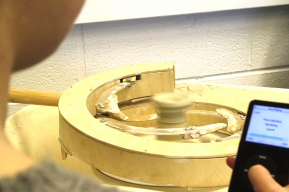 Sculpting Clay With Sound | Hackaday