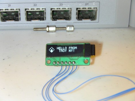 Using Your Bench Tools To Test A New Display | Hackaday