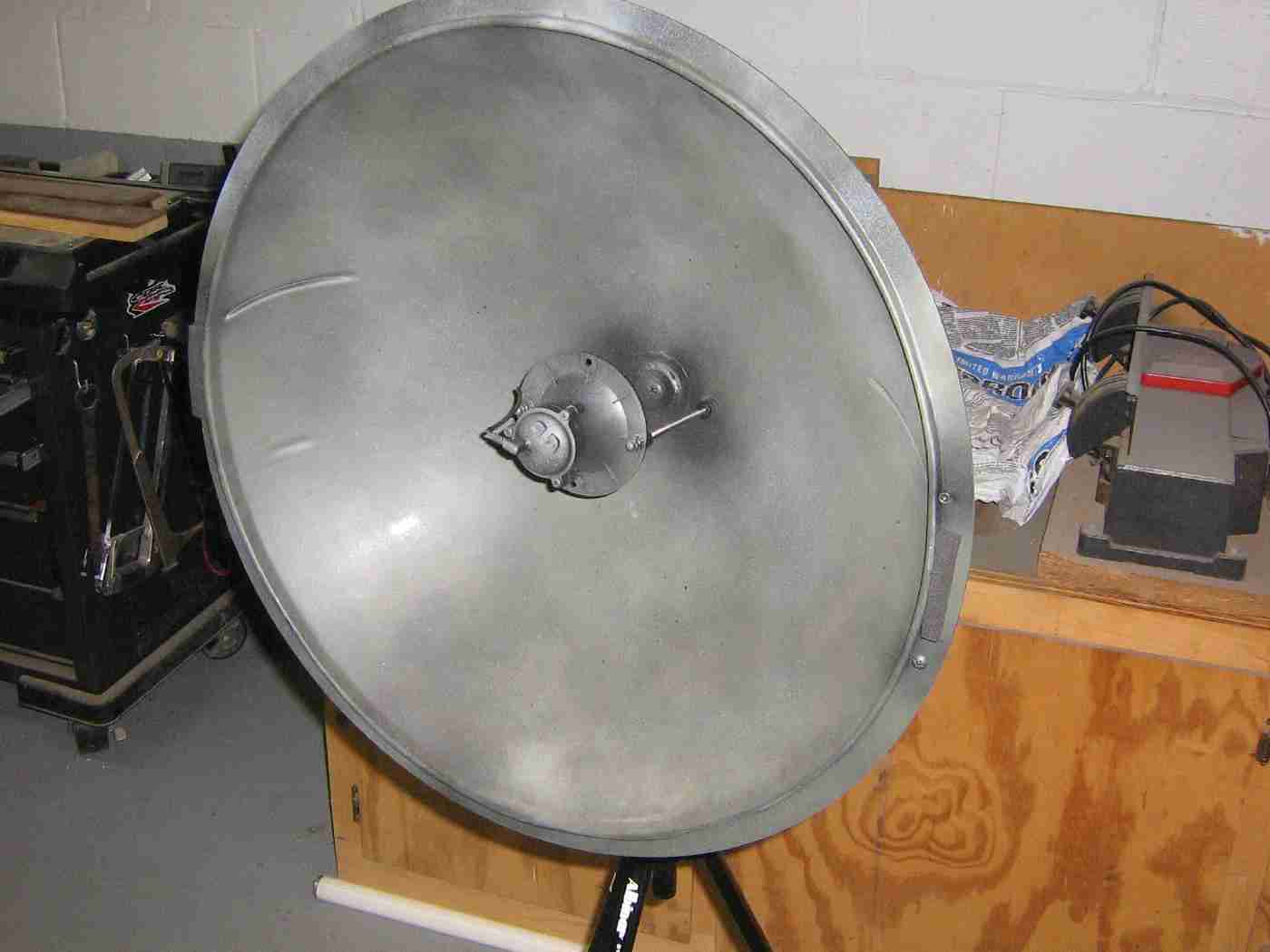 Roll Your Own Parabolic Microphone | Hackaday