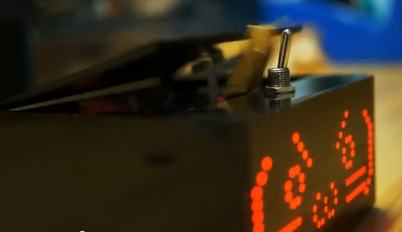 Battling Most Useless Machine Gets An Expressive Upgrade | Hackaday