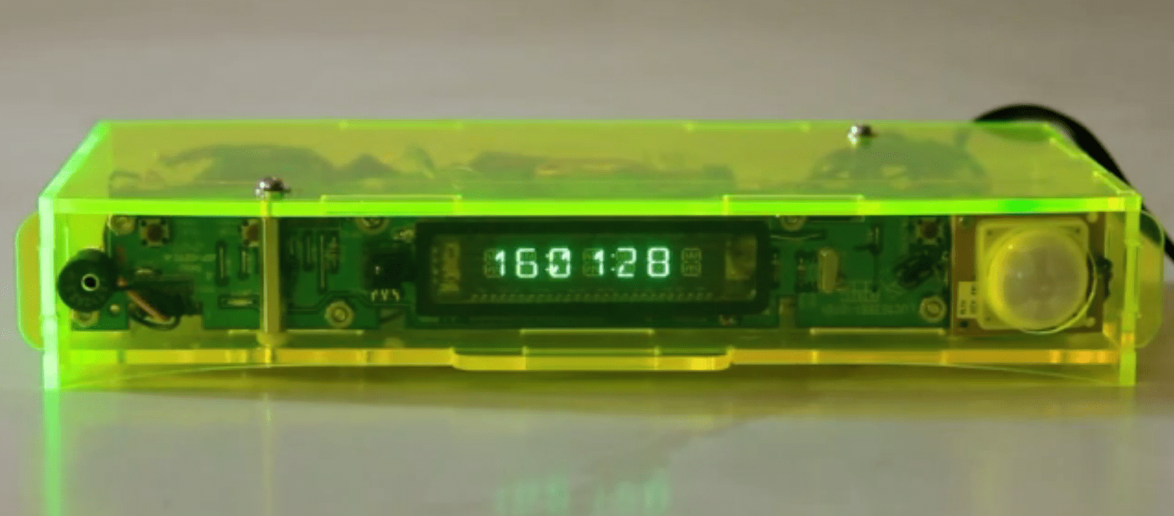 Scrapped DVD Player Turns Into A Full Featured Clock | Hackaday