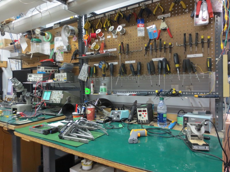 Electronics Bench | Hackaday