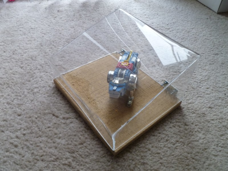 Heating, Bending, And Gluing To Make Acrylic Enclosures | Hackaday