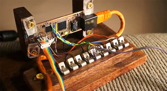 [CNLohr]’s Microscope Slide Linux AVR Minecraft… Thing | Hackaday