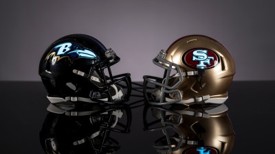 Glowing Super Bowl Helmets | Hackaday