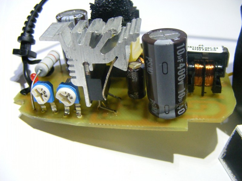Wall-wart Retrofitted With A High-power LED Supply Circuit | Hackaday