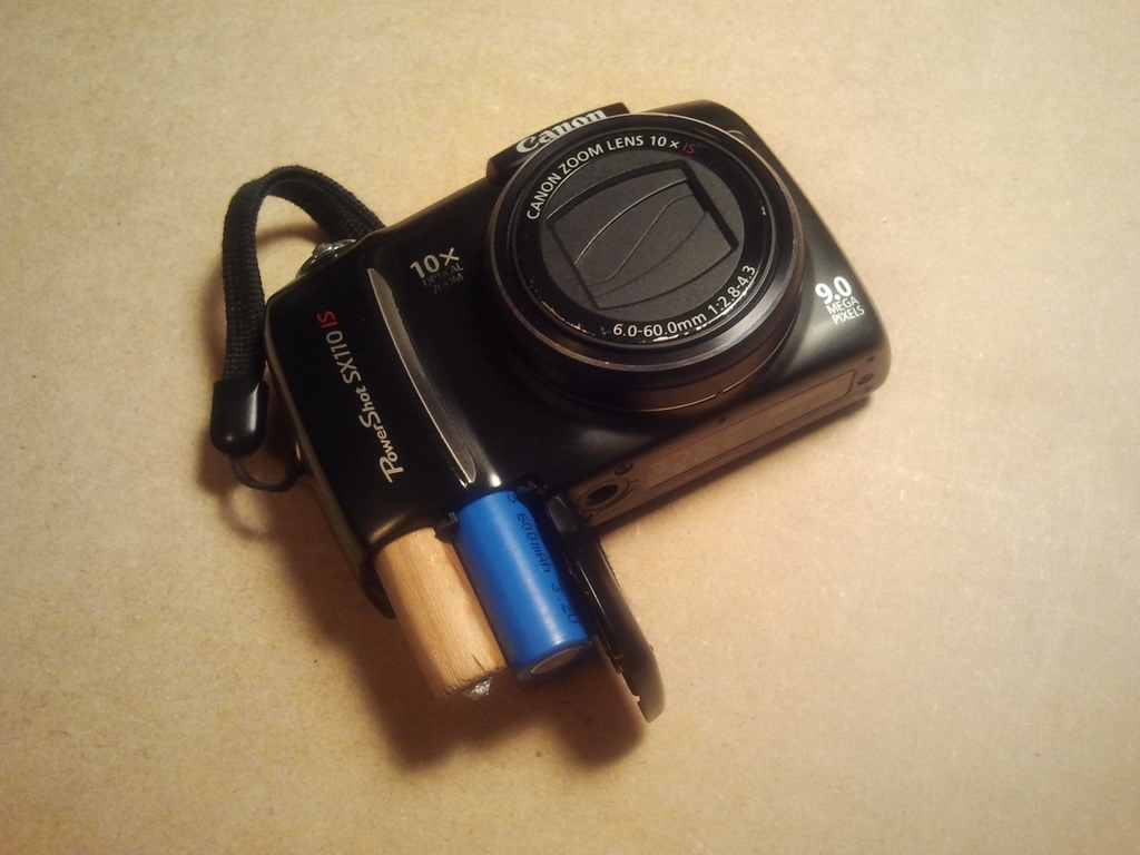 LiFePO4 Batteries Work Much Better In A Camera Than NiMH | Hackaday