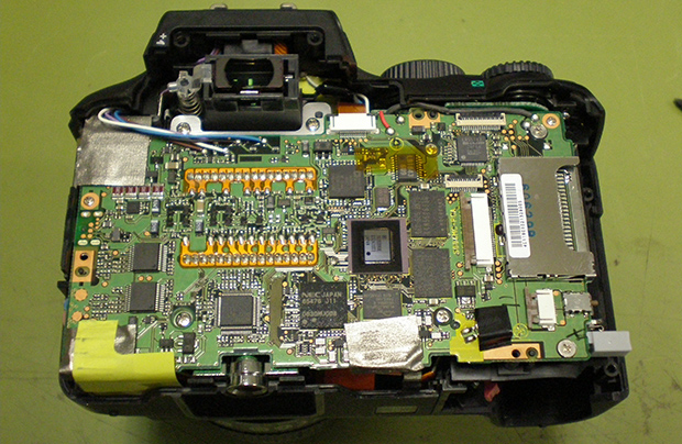 Swapping The Sensor In A DSLR | Hackaday