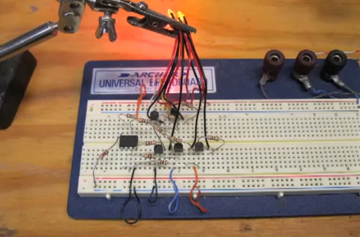 LEDs Turn The Heat Up On Flameless Pumpkin Lights | Hackaday