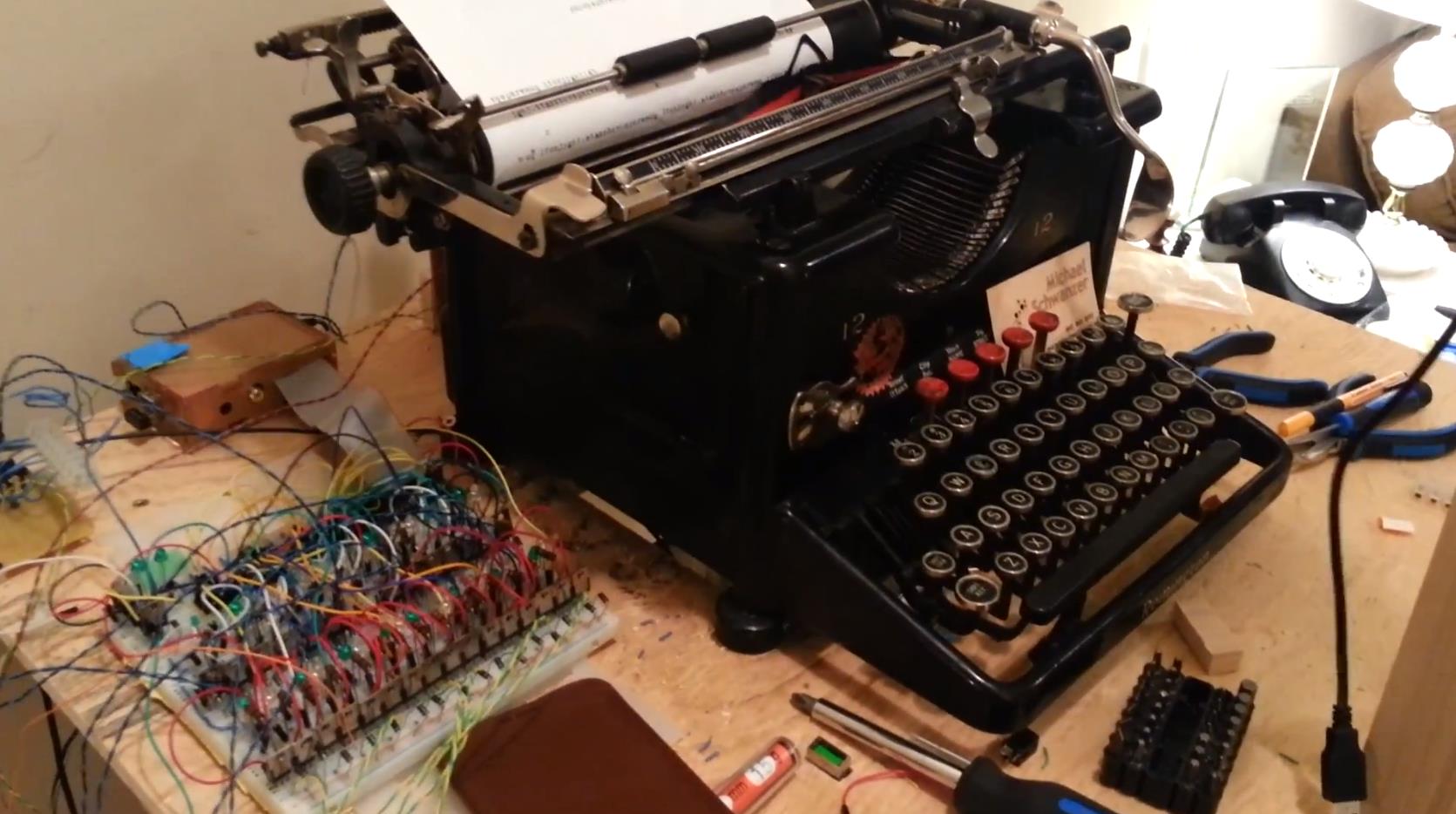 Mechanical Typewriter Types Your Tweets! | Hackaday