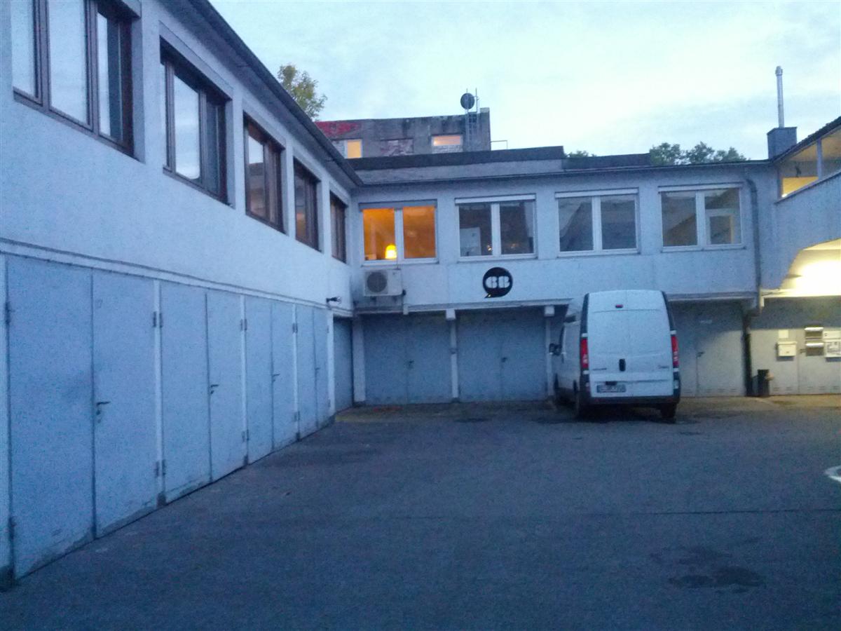 Hackerspacing In Europe: The Garage Lab In Düsseldorf | Hackaday