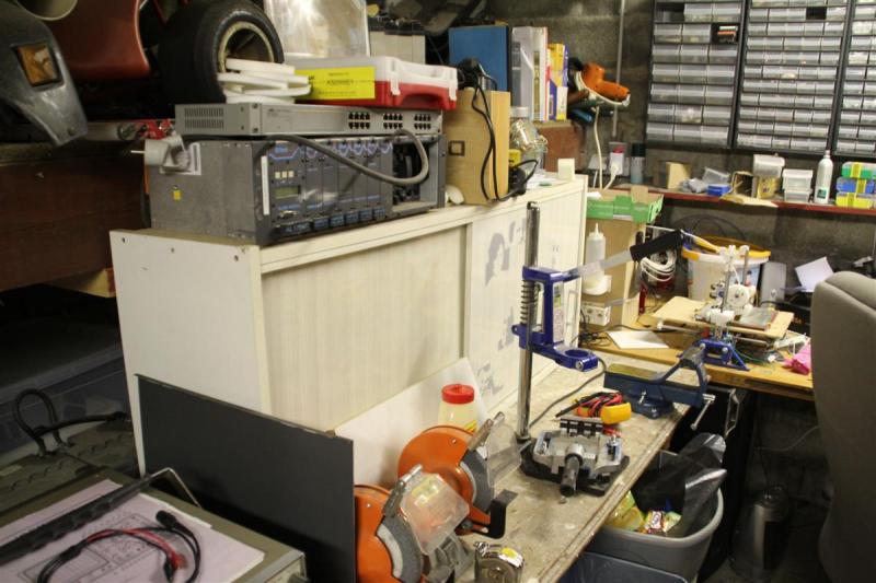 Hackerspacing In Europe: Open Garage In Antwerp | Hackaday