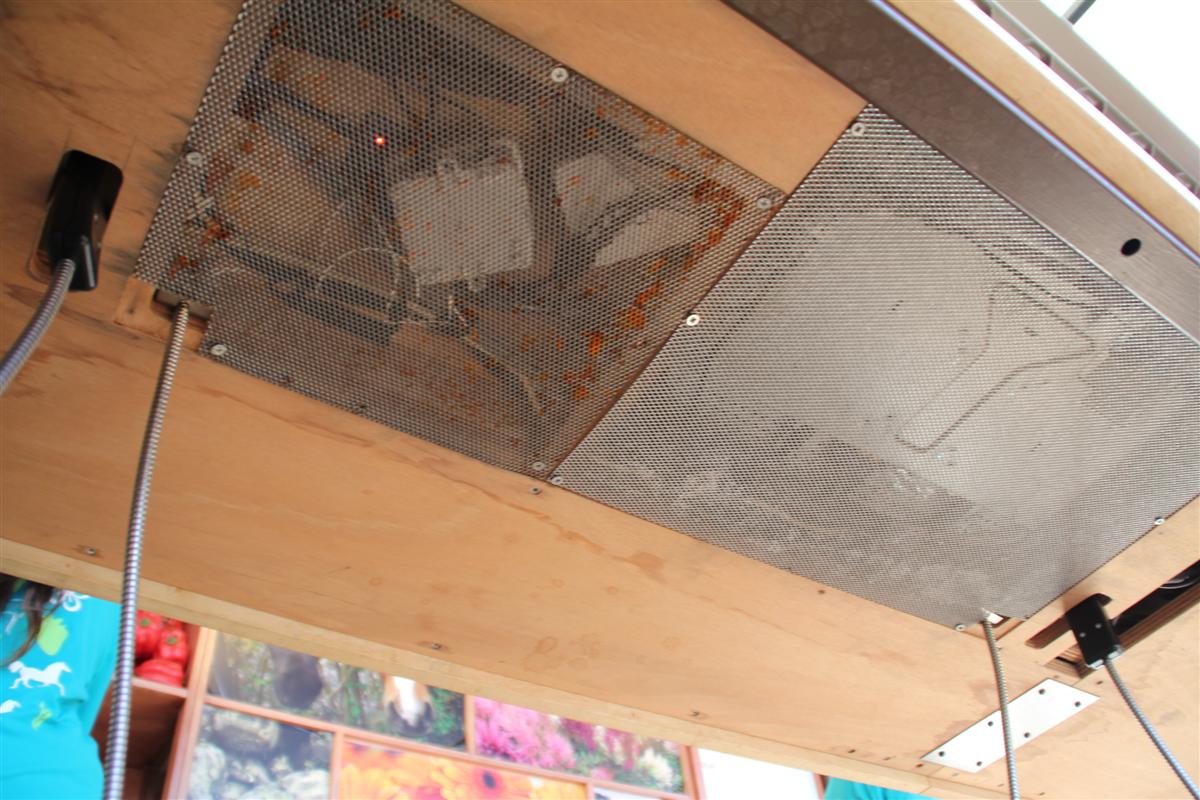 Hackerspacing In Europe: MadSpace In Eindhoven! | Hackaday