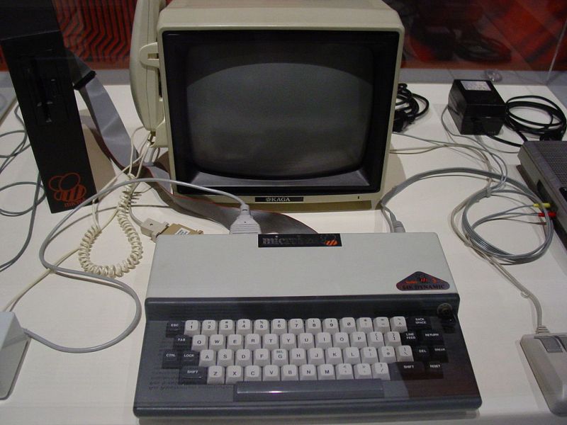 Build An FPGA Microbee In Three (Not So) Easy Steps | Hackaday