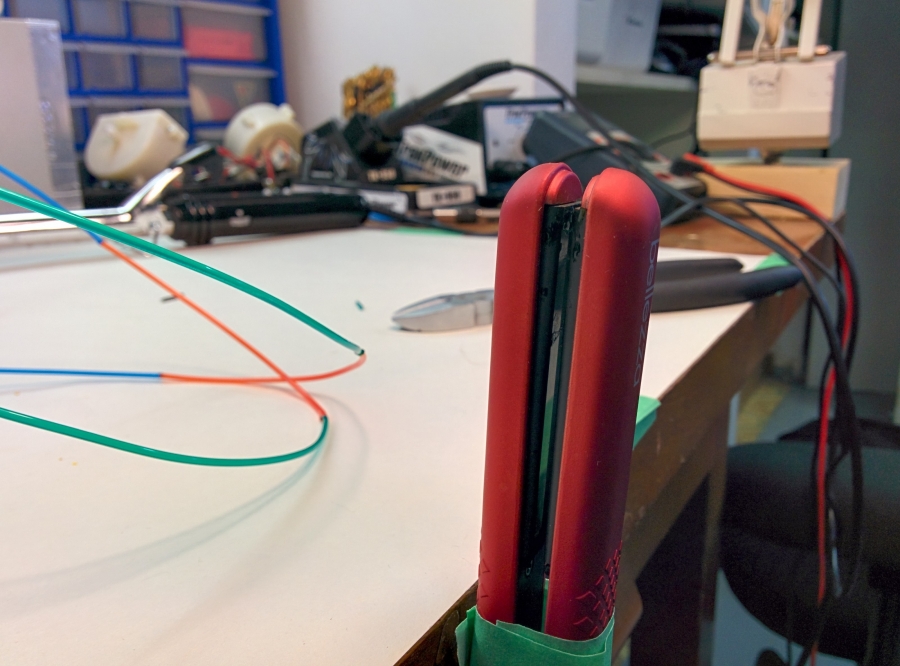 A Quick And Simple Filament Joiner For Multi-Color Prints | Hackaday