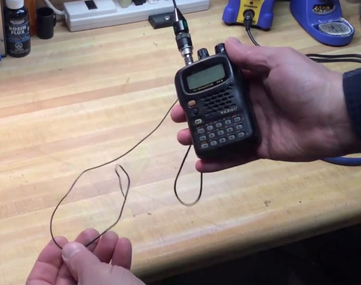 Improve Your HT Ham Radio By Adding A Counterpoise Antenna Wire | Hackaday