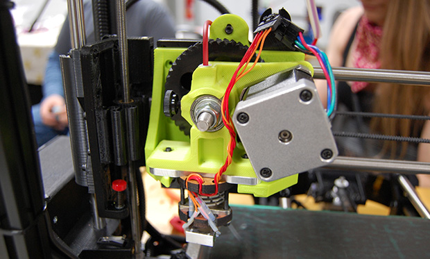 MRRF: Stuff From Lulzbot | Hackaday