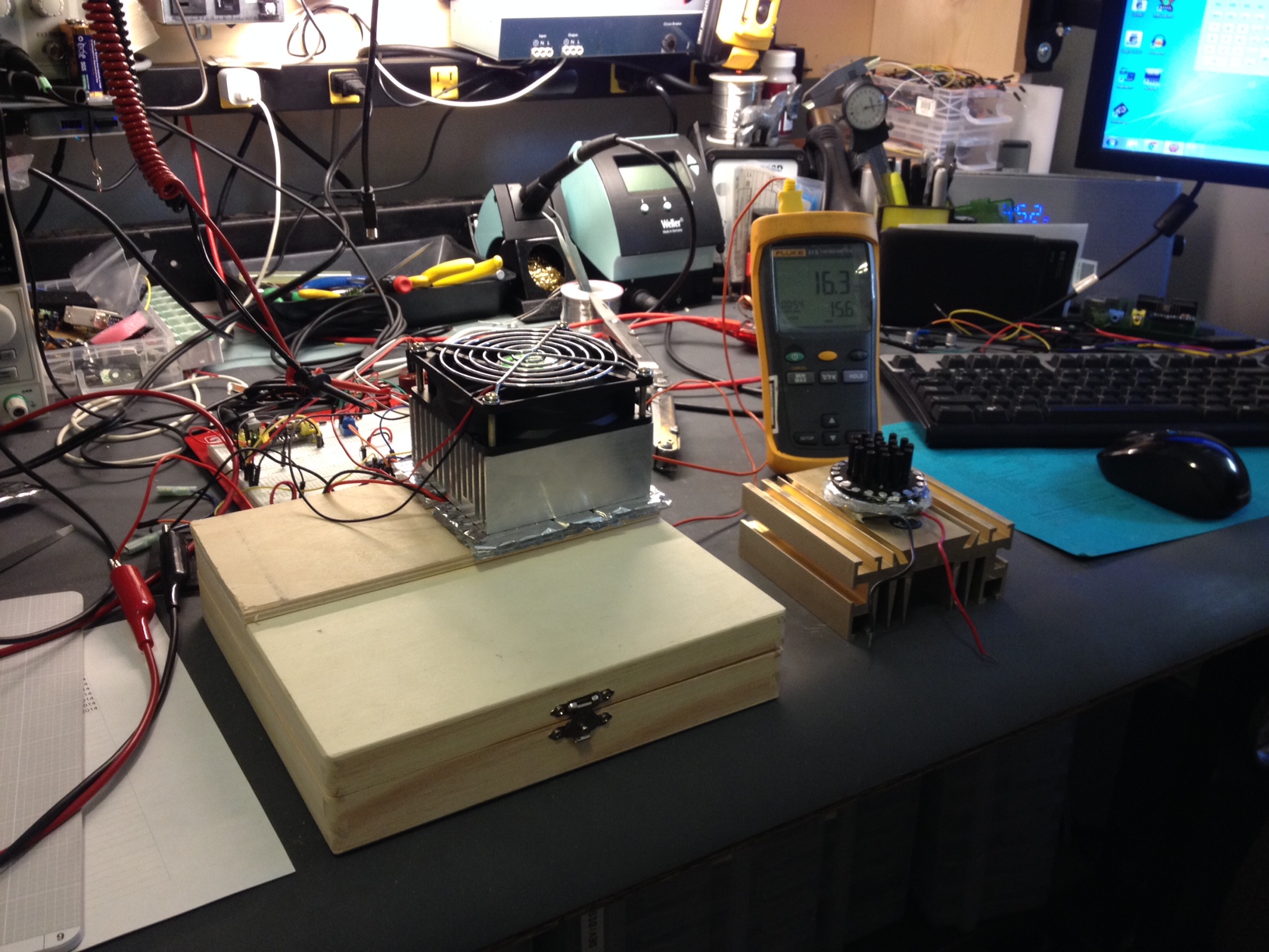 Peltier Cooler | Hackaday