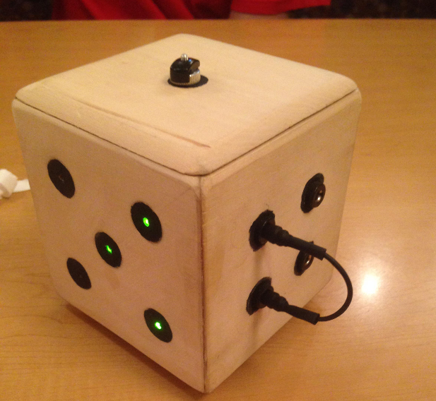 Electronic Puzzle Box Uses Only Discrete Components | Hackaday