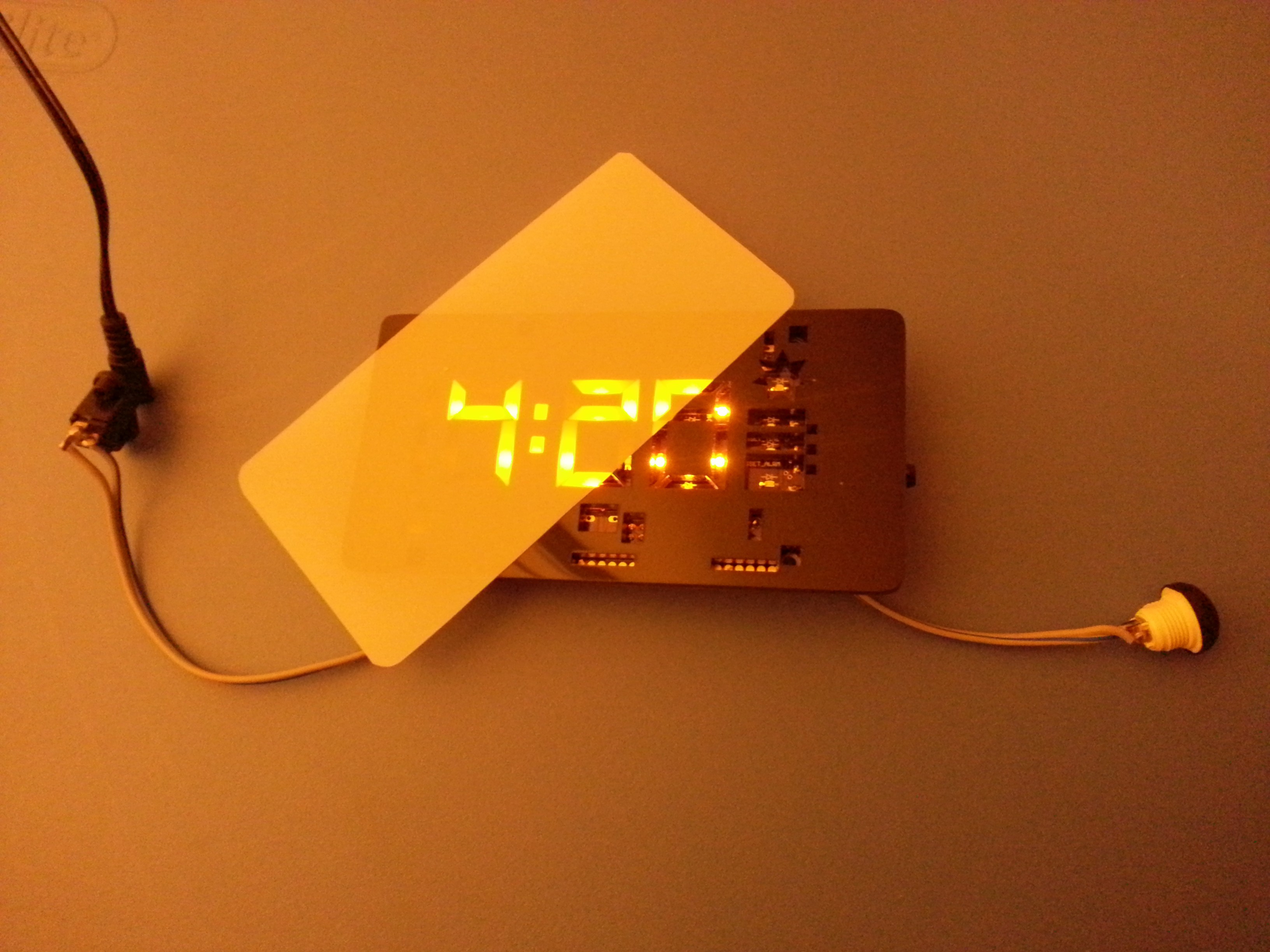 Extrinsic Motivation: Integrated Room Sunrise Simulator | Hackaday