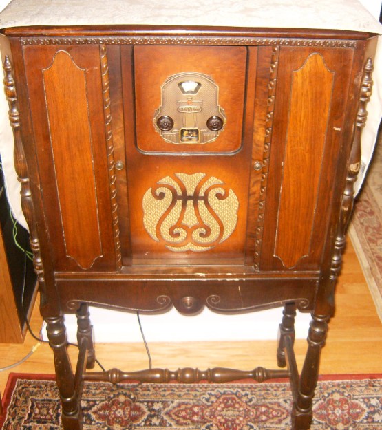 Welcome To The Old School: Restoring Antique Radios | Hackaday