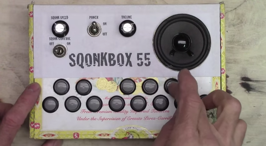 Sqonkbox 55 Is A Cigar Box Organ Of Awesome | Hackaday