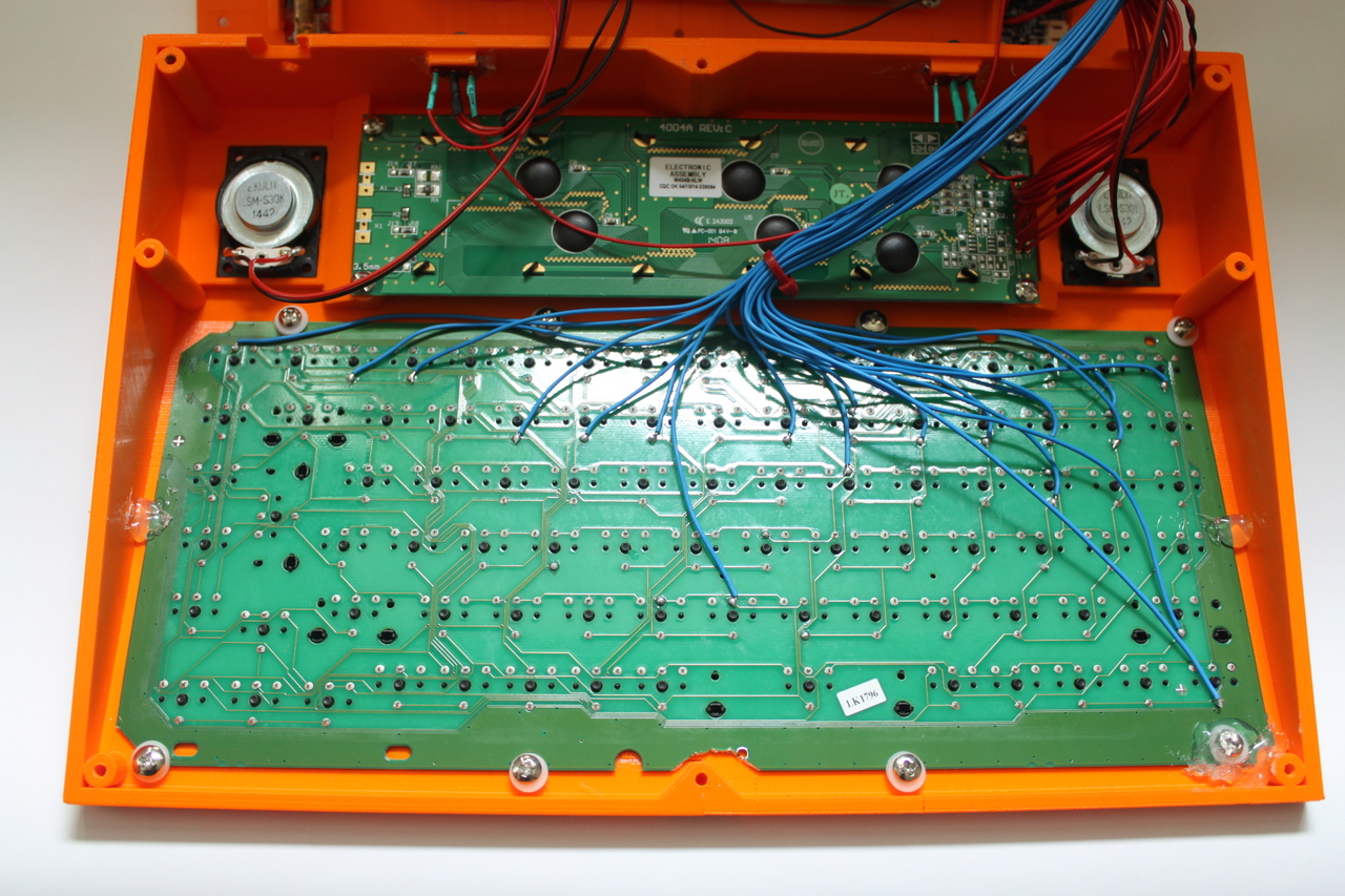 TRS-80 Model 100 | Hackaday