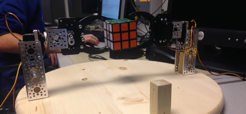 Solving Rubik’s Cube With An FPGA | Hackaday