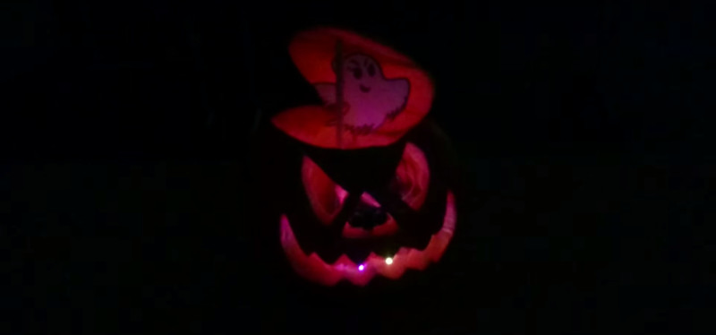 Animated Jack-o’-Lantern Really Connects | Hackaday