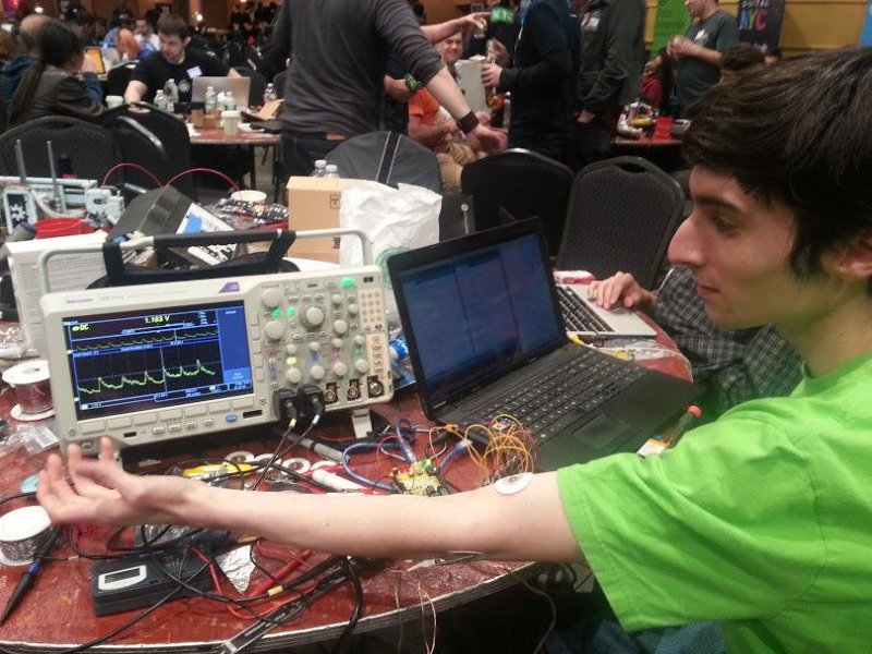 Amplifying The Body’s Own Electricity | Hackaday